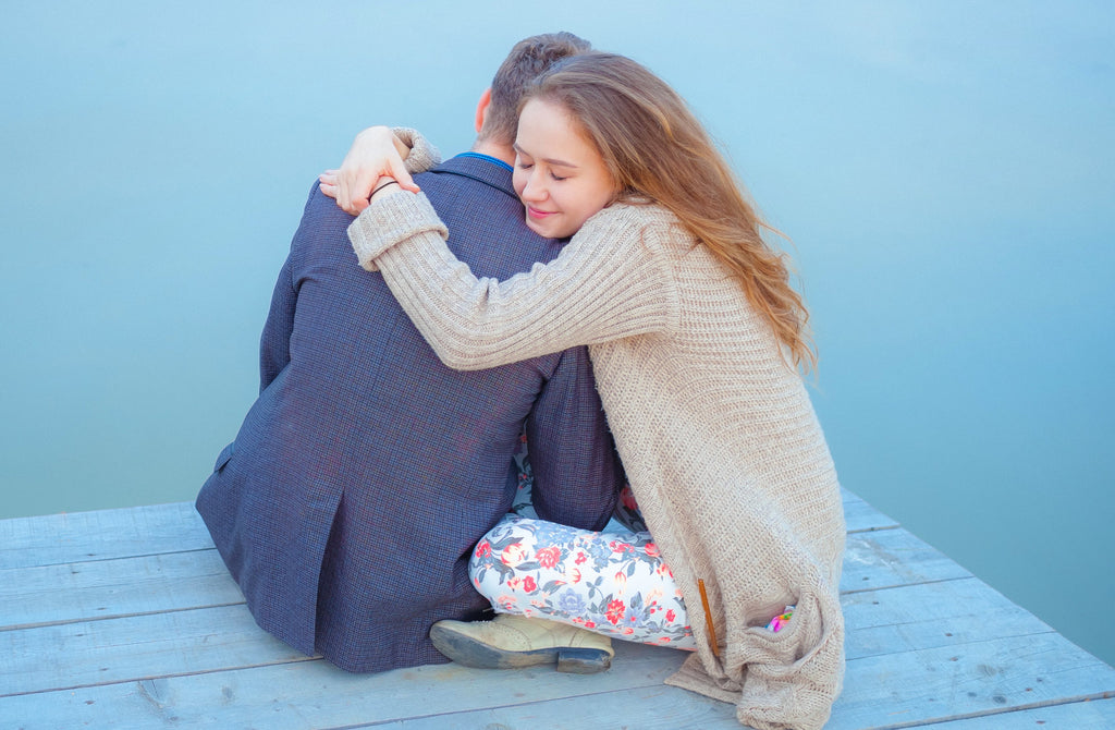 Abrazar es bueno para la salud – Mariano Osorio